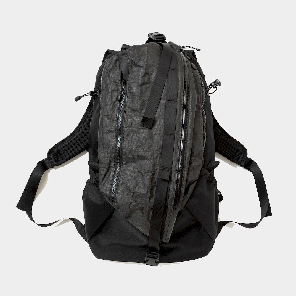 Origins of the brand and its backpack – meanswhile 公式オンラインストア